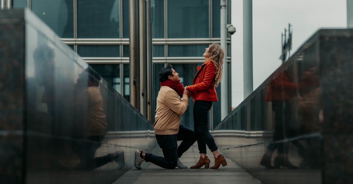 AA Male: The Charismatic Secret to Success in Online Dating - Union ...